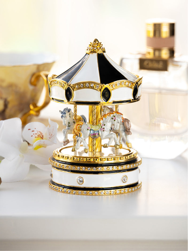 Carousels music boxes