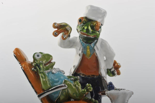 Frog Dentist and Frog Patient