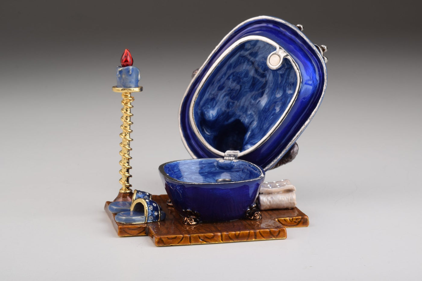 Teddy Bear in a Bath Trinket Box